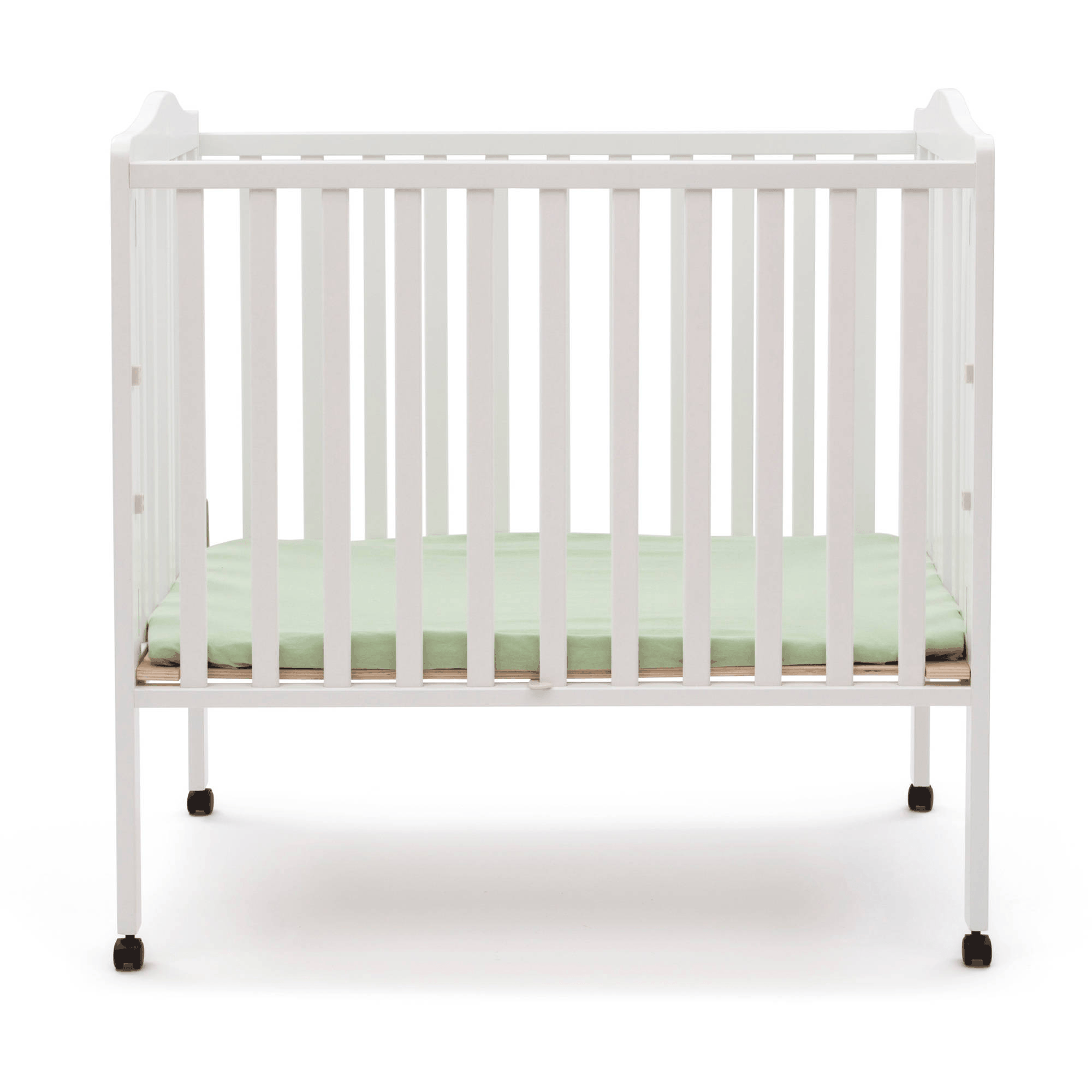 Delta Children Portable Mini Crib | Things That Fold